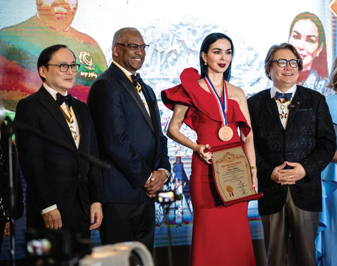 Asya Pasifik Okyanusunda Dalgalanan Türk Bayrağı - MAG | Özgün İçerik ...